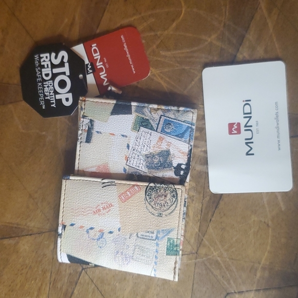mundi | Bags | New Mundi Travel Passport Theme Rfid Card Bill Change ...